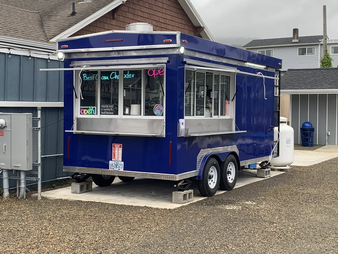 Sassy Rocks Food Truck - Rockaway Beach
